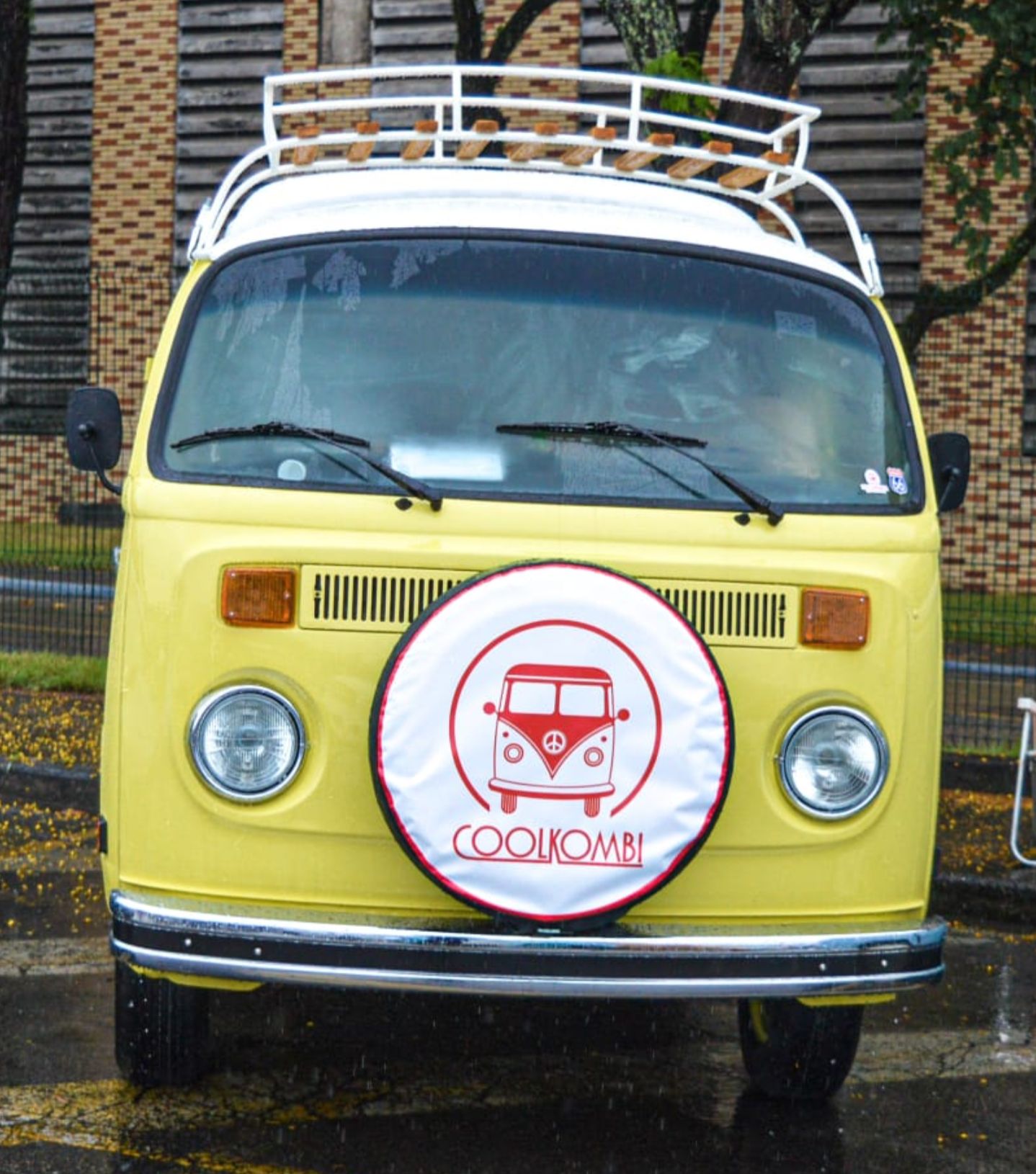 CoolKombi - VW Bus T1 & Samba import export worldwide.