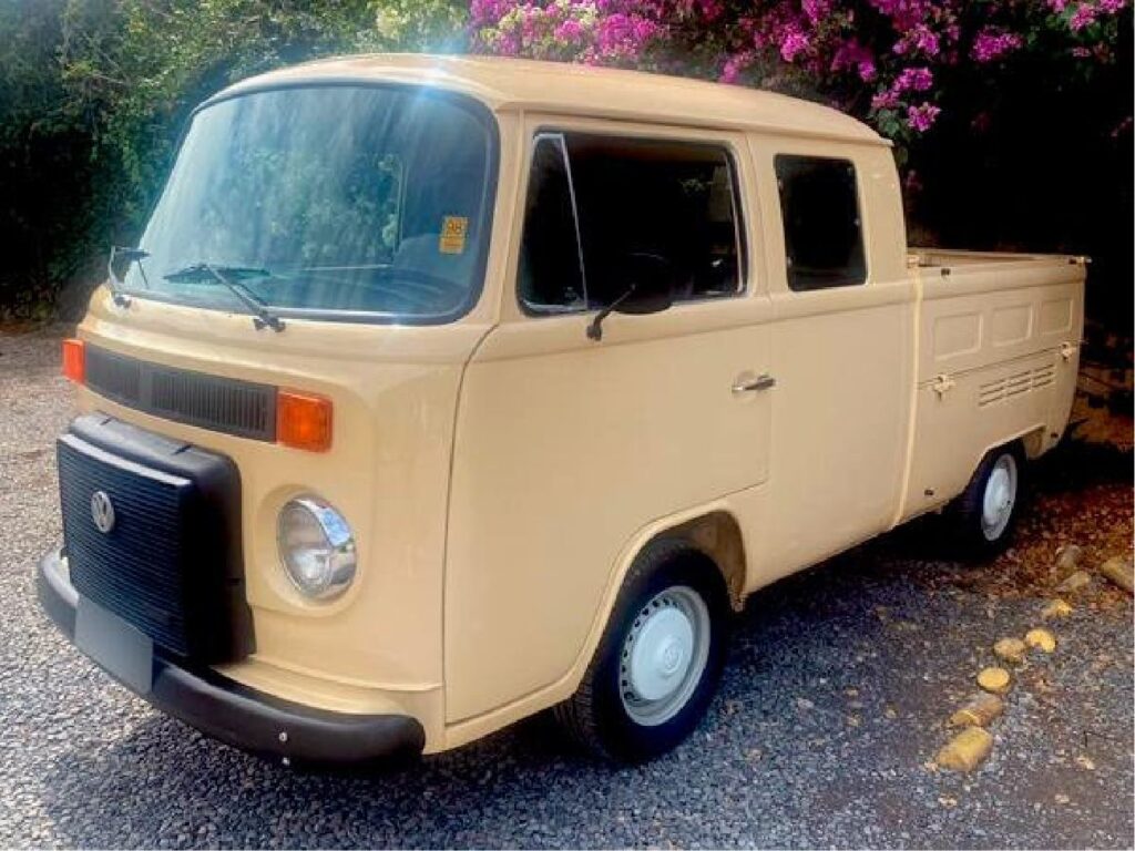 Volkswagen in Brazil - CoolKombi - VW T1 Bus